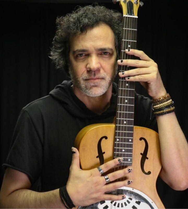 Paulinho Moska inspira gerações com poesia e sensibilidade